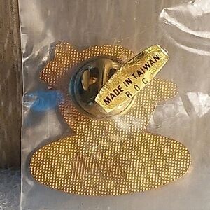 Jewelry | Vintage Labatts Bvlue Jay Bird Pin Toronto Blue Jays ...